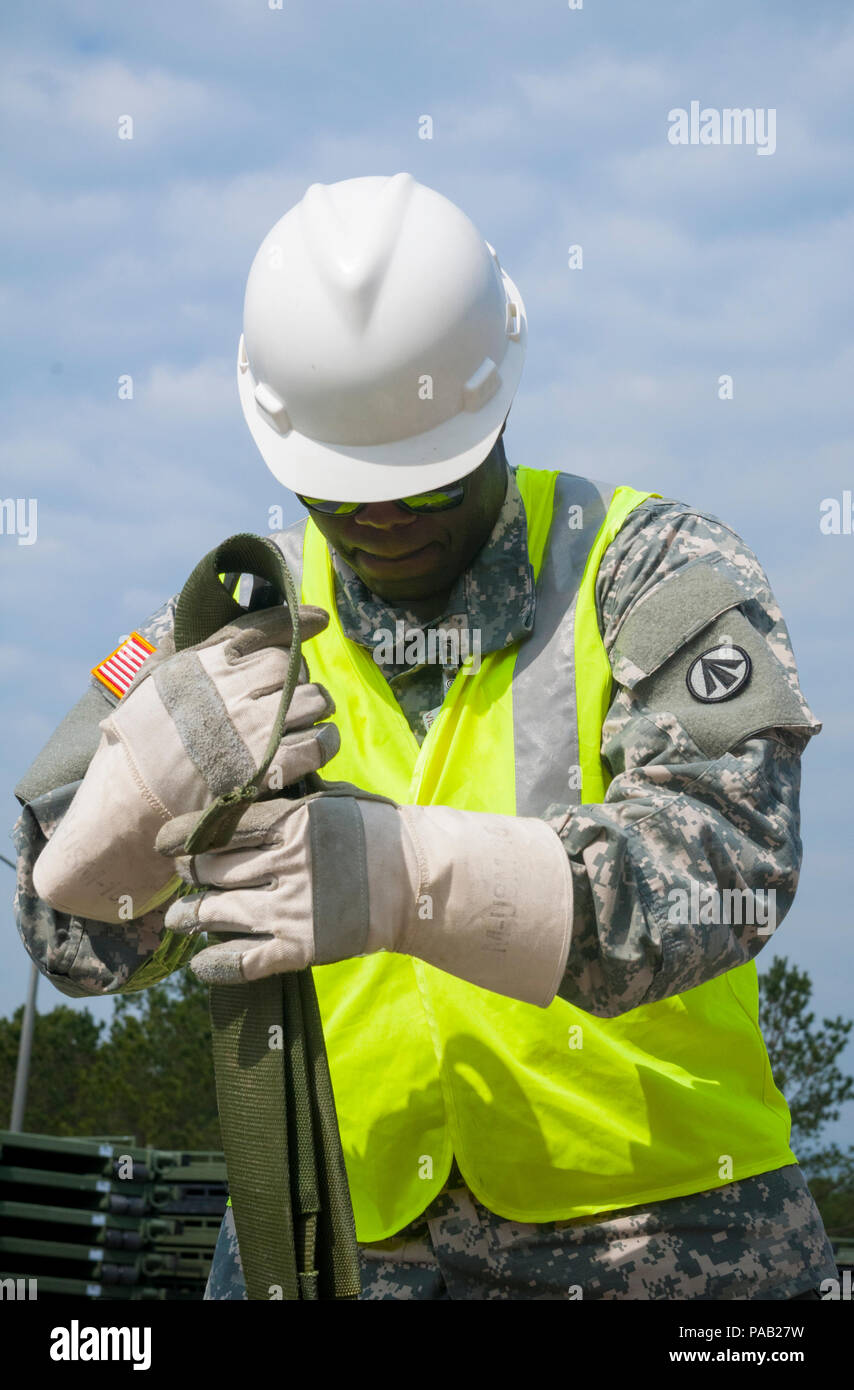 1174th deployment and distribution support battalion hi-res stock ...