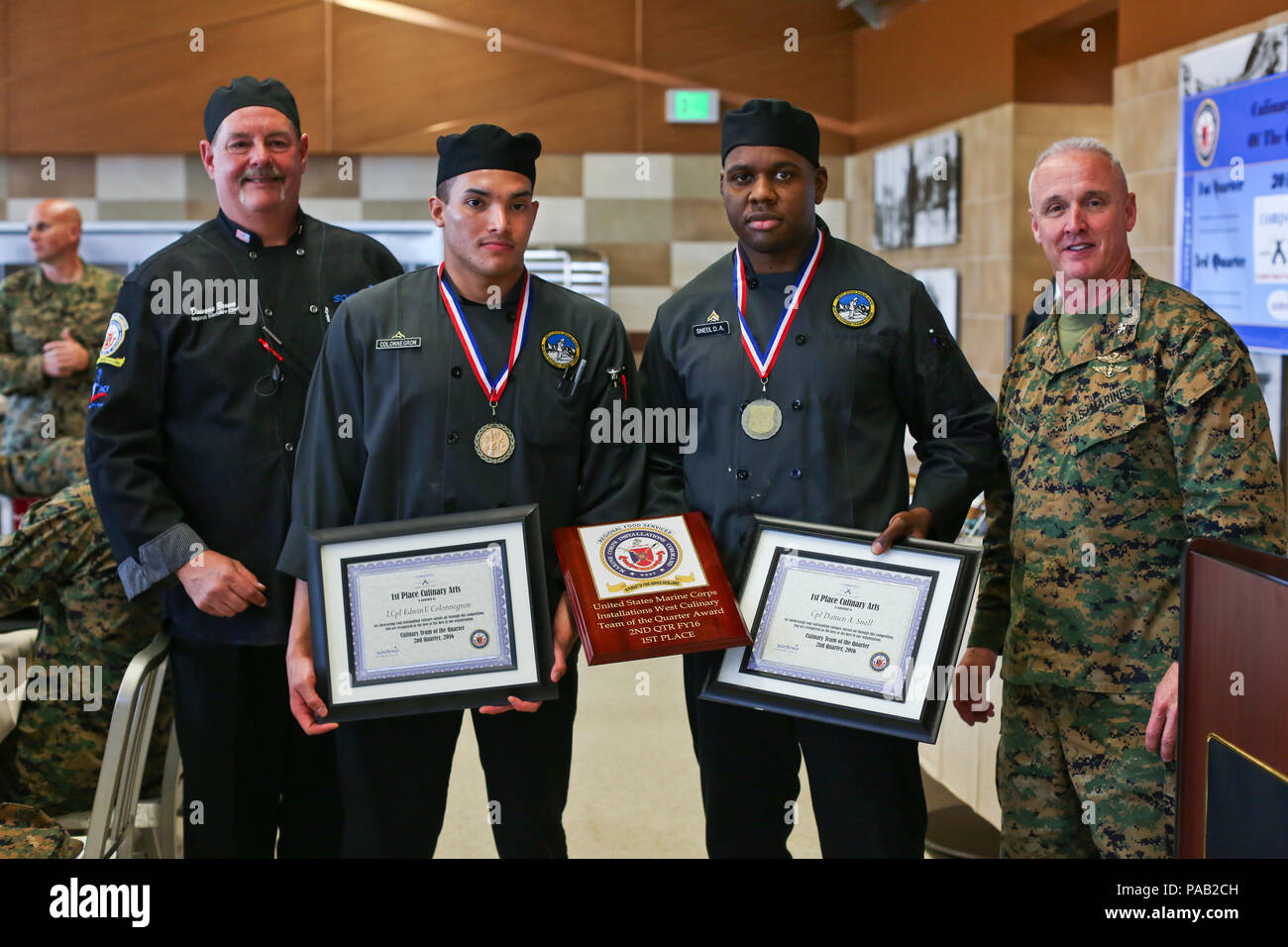 31 area mess hall hi-res stock photography and images - Alamy