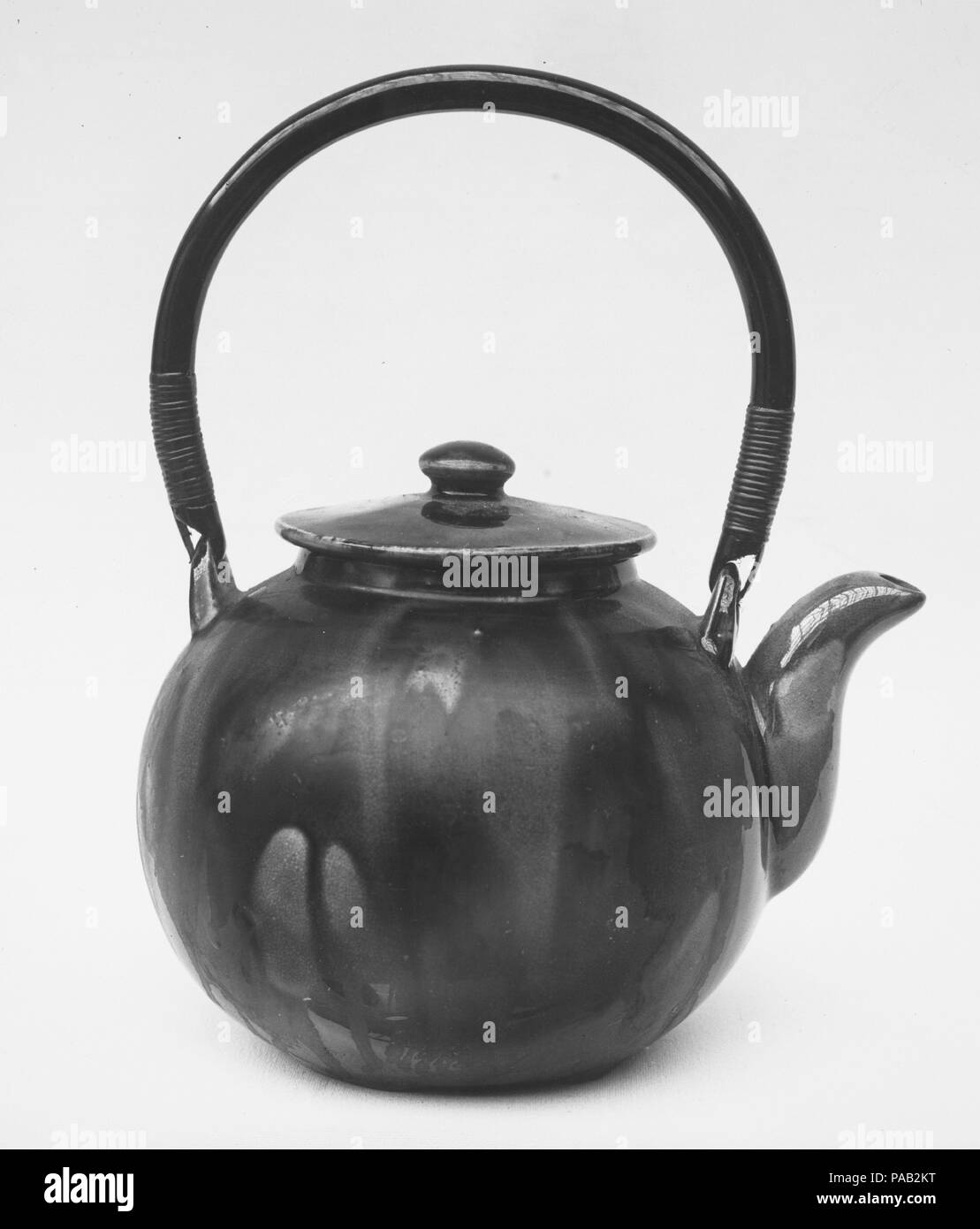 Teapot. Culture: Japan. Dimensions: H. 4 in. (10.2 cm). Date: 1800 ...