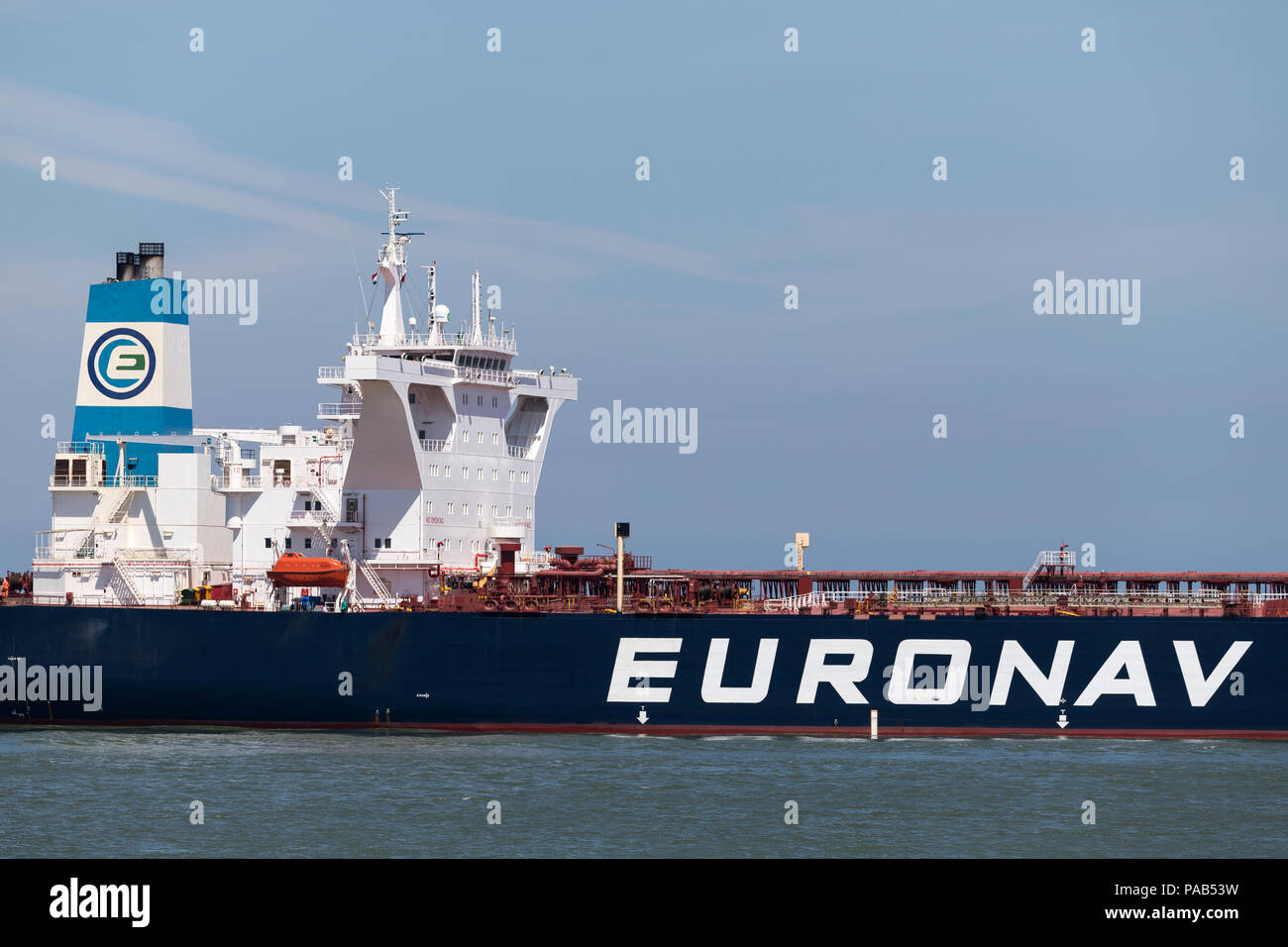Vlcc oil and tanker hi-res stock photography and images - Alamy