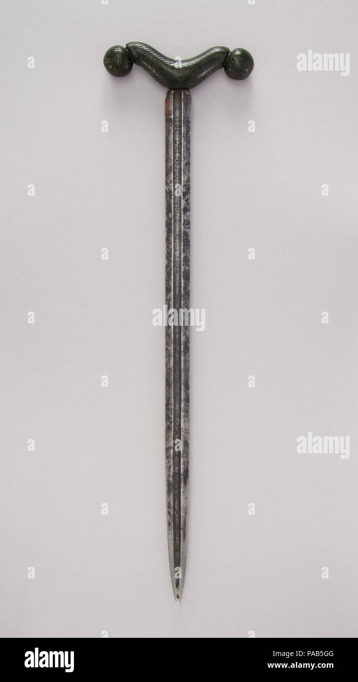 Mughal weapons hi-res stock photography and images - Alamy