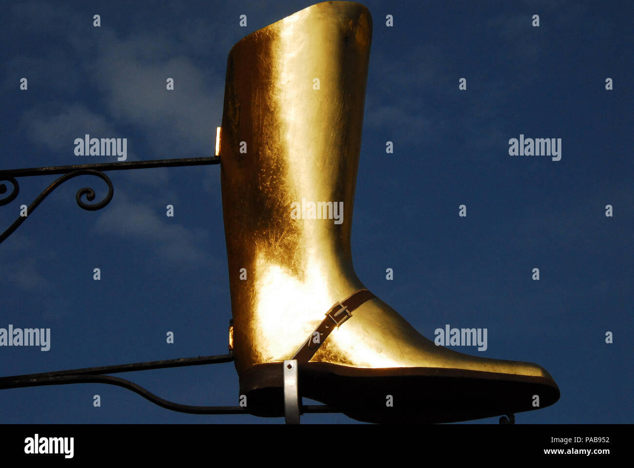 Golden boot hi-res stock photography and images - Alamy