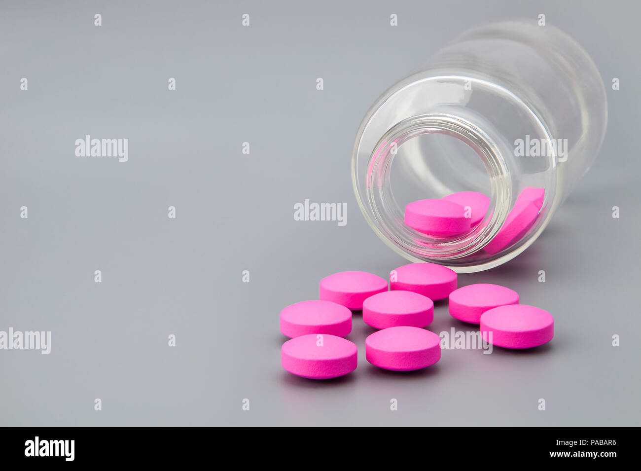Empty pill bottle clear hi-res stock photography and images - Alamy