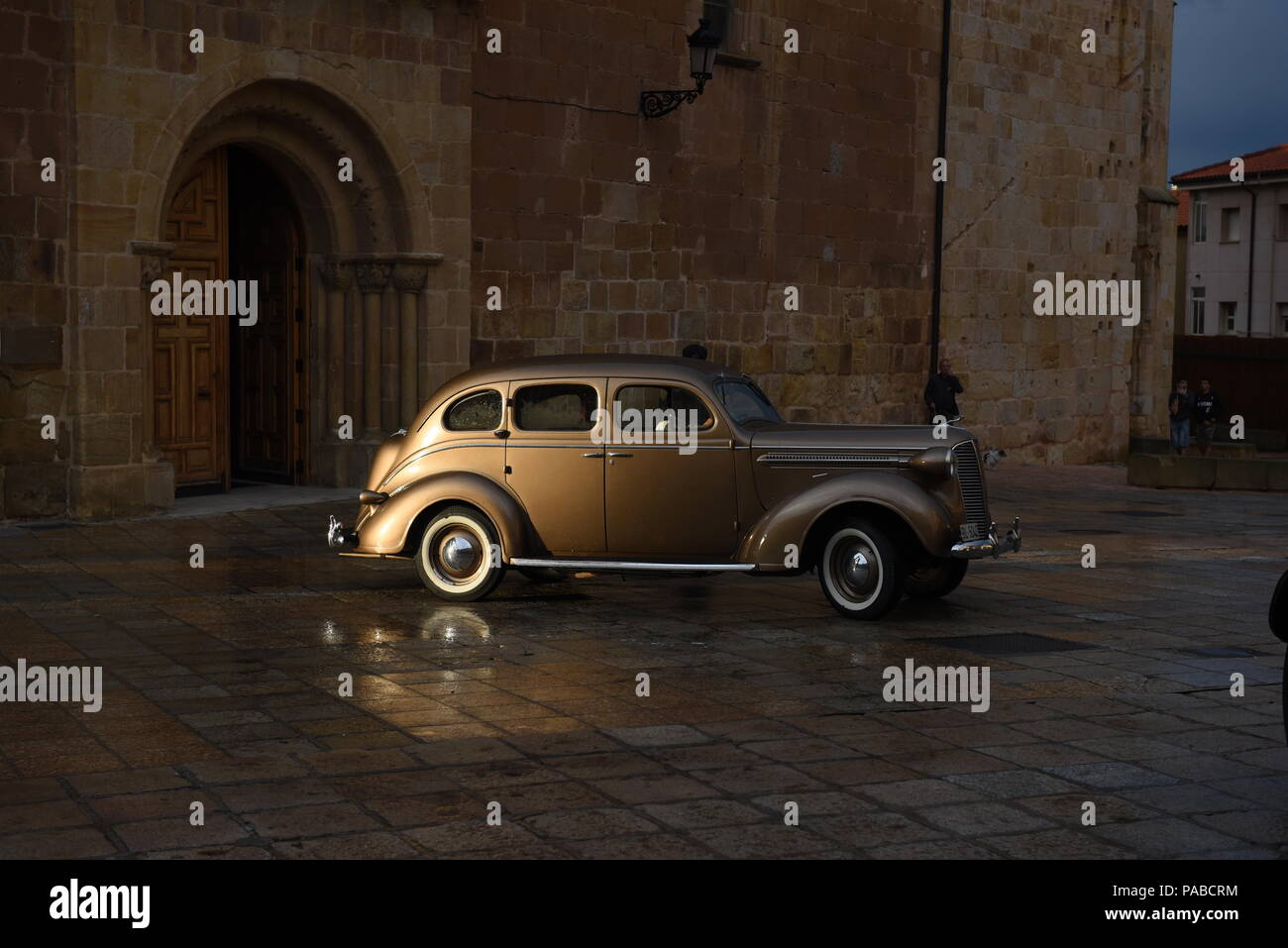 1935 dodge du coupe hi-res stock photography and images - Alamy