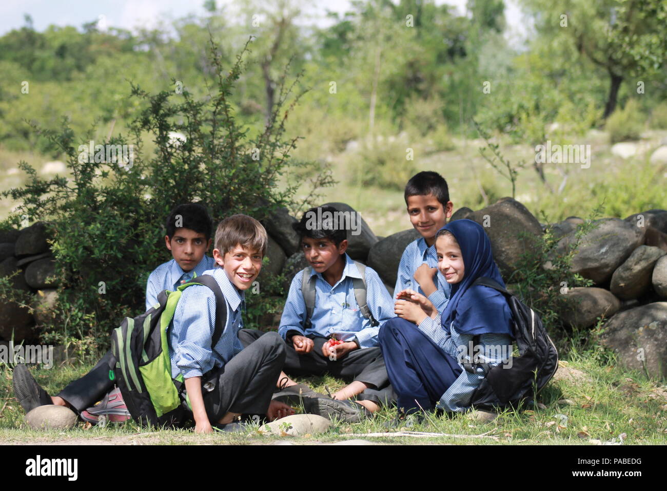 Students returning to school hi-res stock photography and images - Alamy