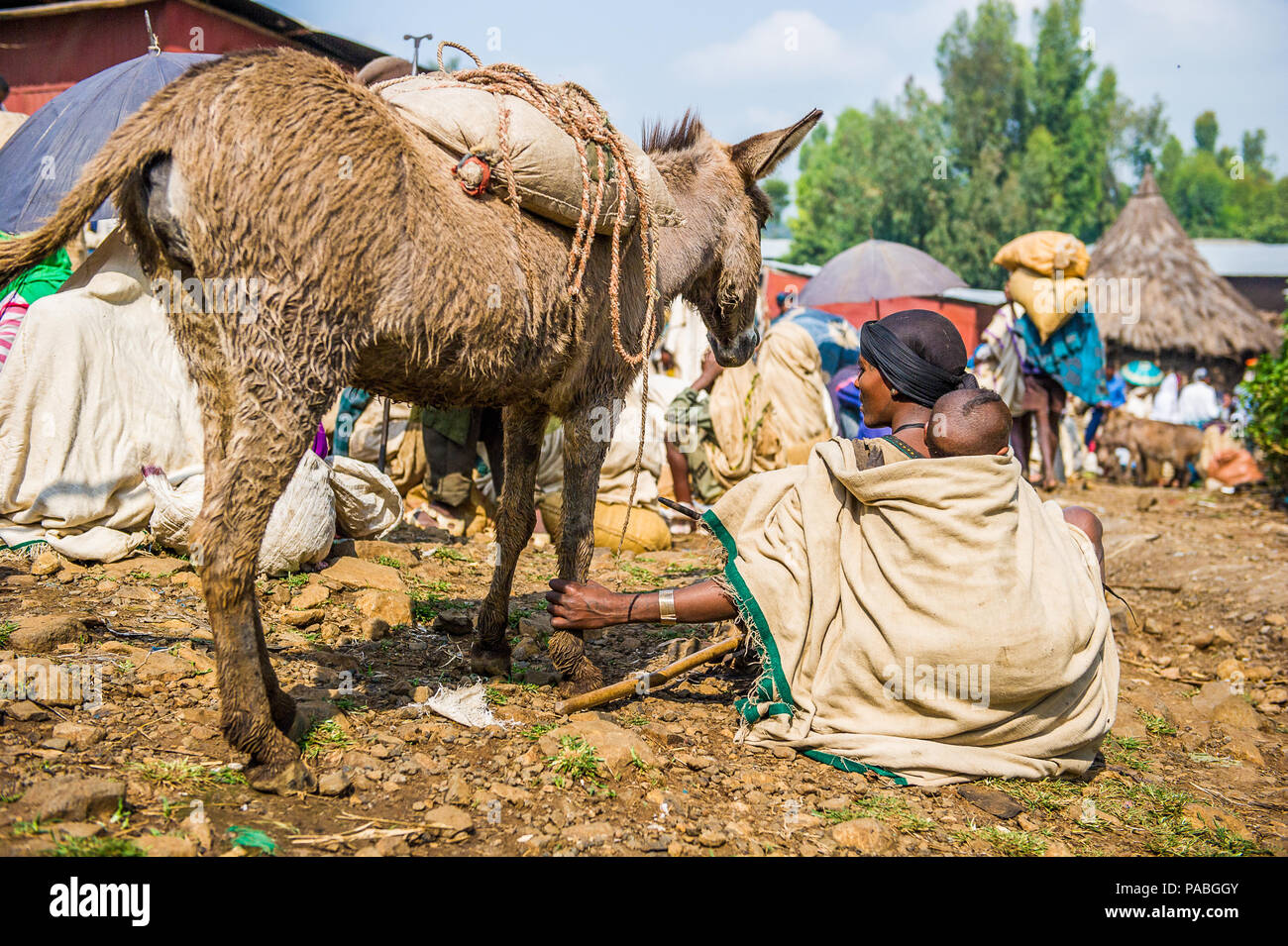 OMO, ETHIOPIA - SEPTEMBER 19, 2011: Unidentified Ethiopian woman and ...