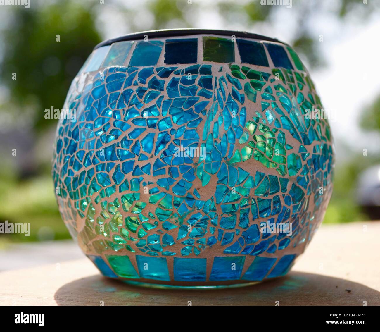 Pieces of glass hi-res stock photography and images - Alamy