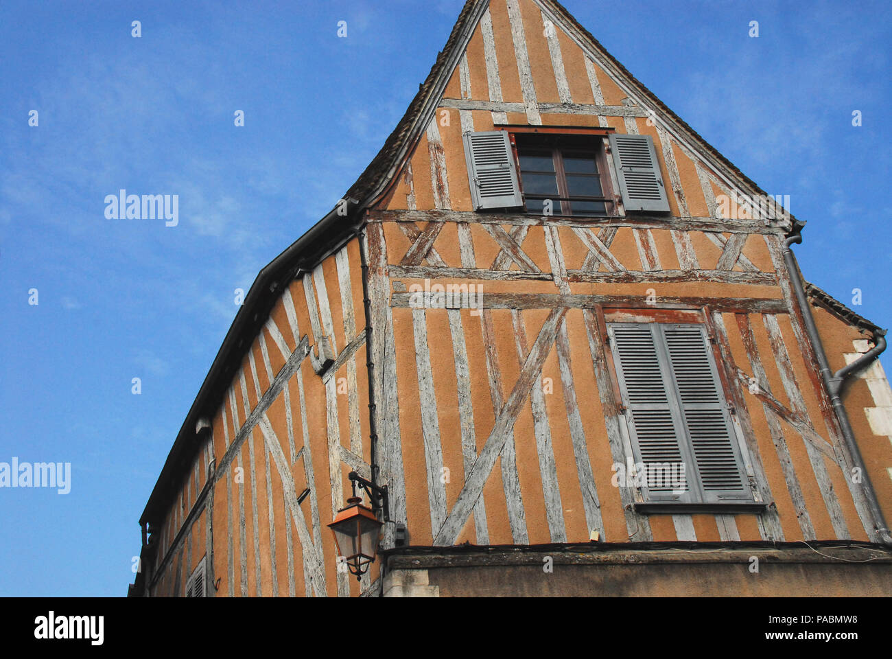 Medieval half timbered building antique hi-res stock photography and ...