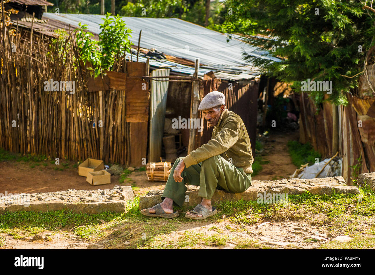 Congo tribe house hi-res stock photography and images - Alamy