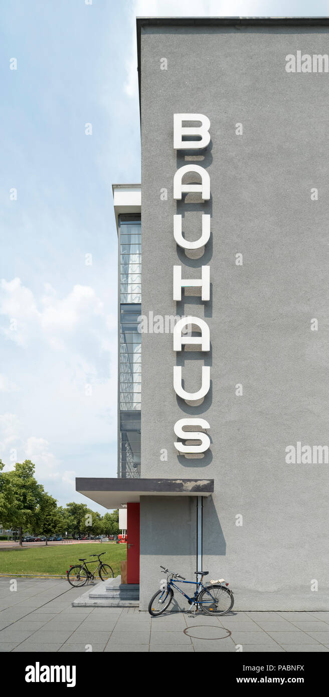 Bauhaus hi-res stock photography and images - Alamy
