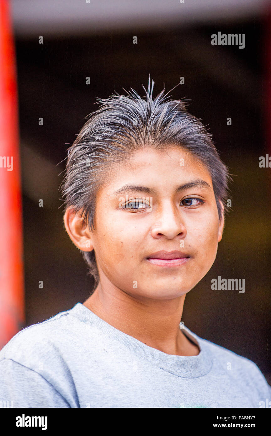 Young garifuna hi-res stock photography and images - Alamy