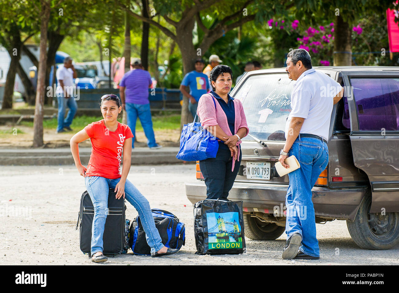 SAN JOSE, COSTA RICA - JAN 6, 2012: Unidentified Costa Rican family ...