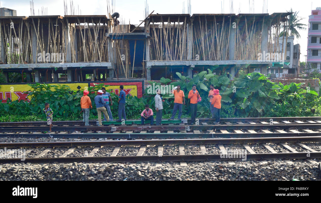 Indian railroad workers hi-res stock photography and images - Alamy