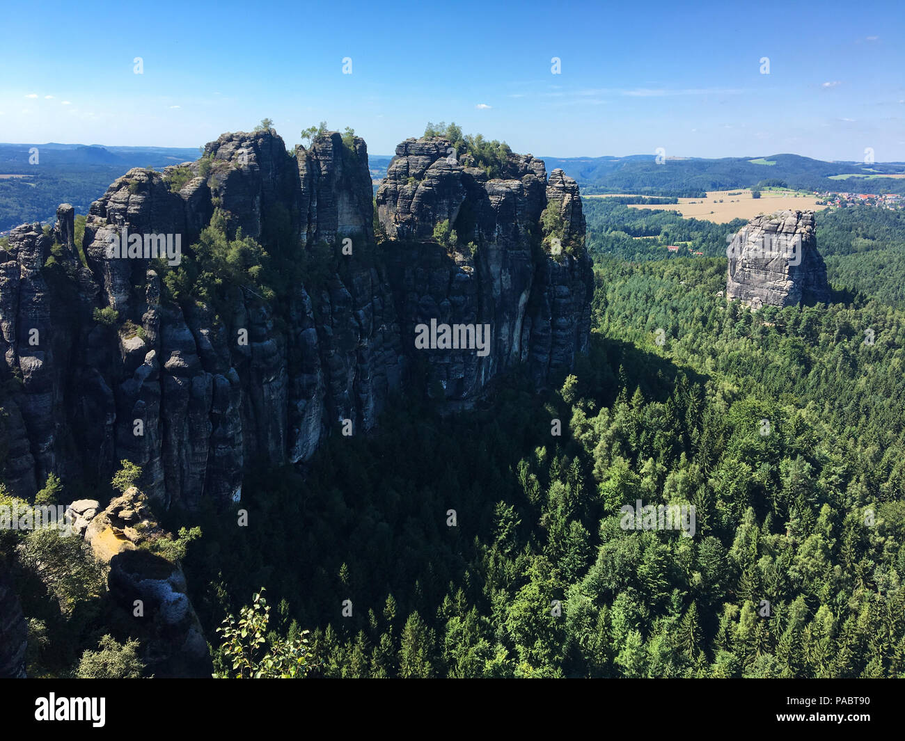 hiking, walking, climbing in beautiful landscapes of the Elbe Sandstone ...