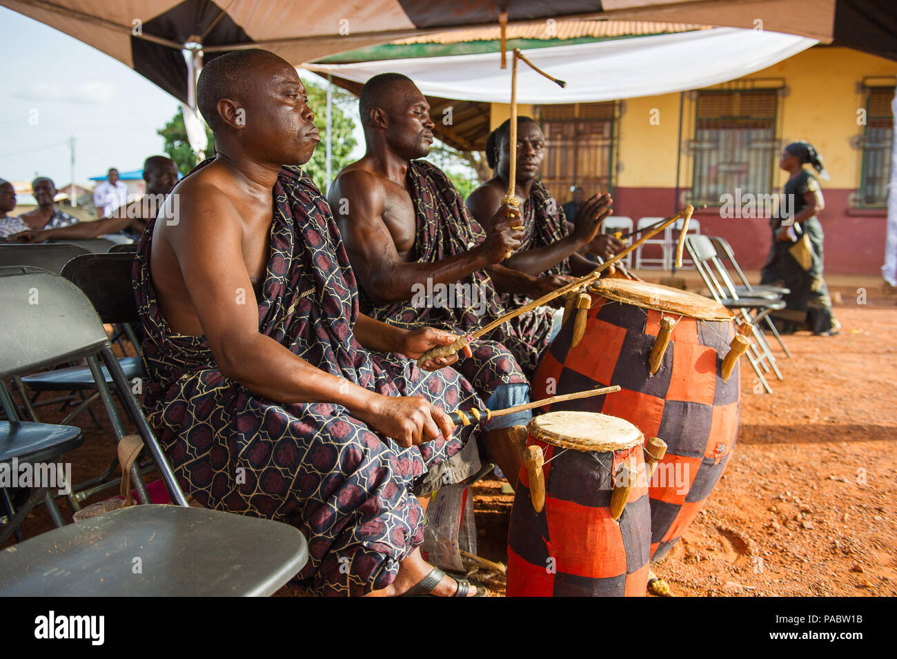 African music play hi-res stock photography and images - Alamy