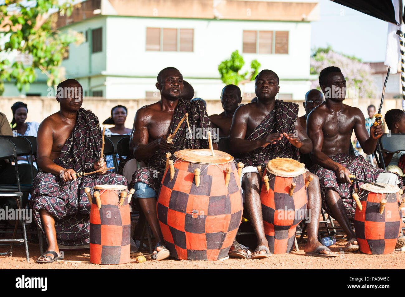 African drums sand hi-res stock photography and images - Alamy