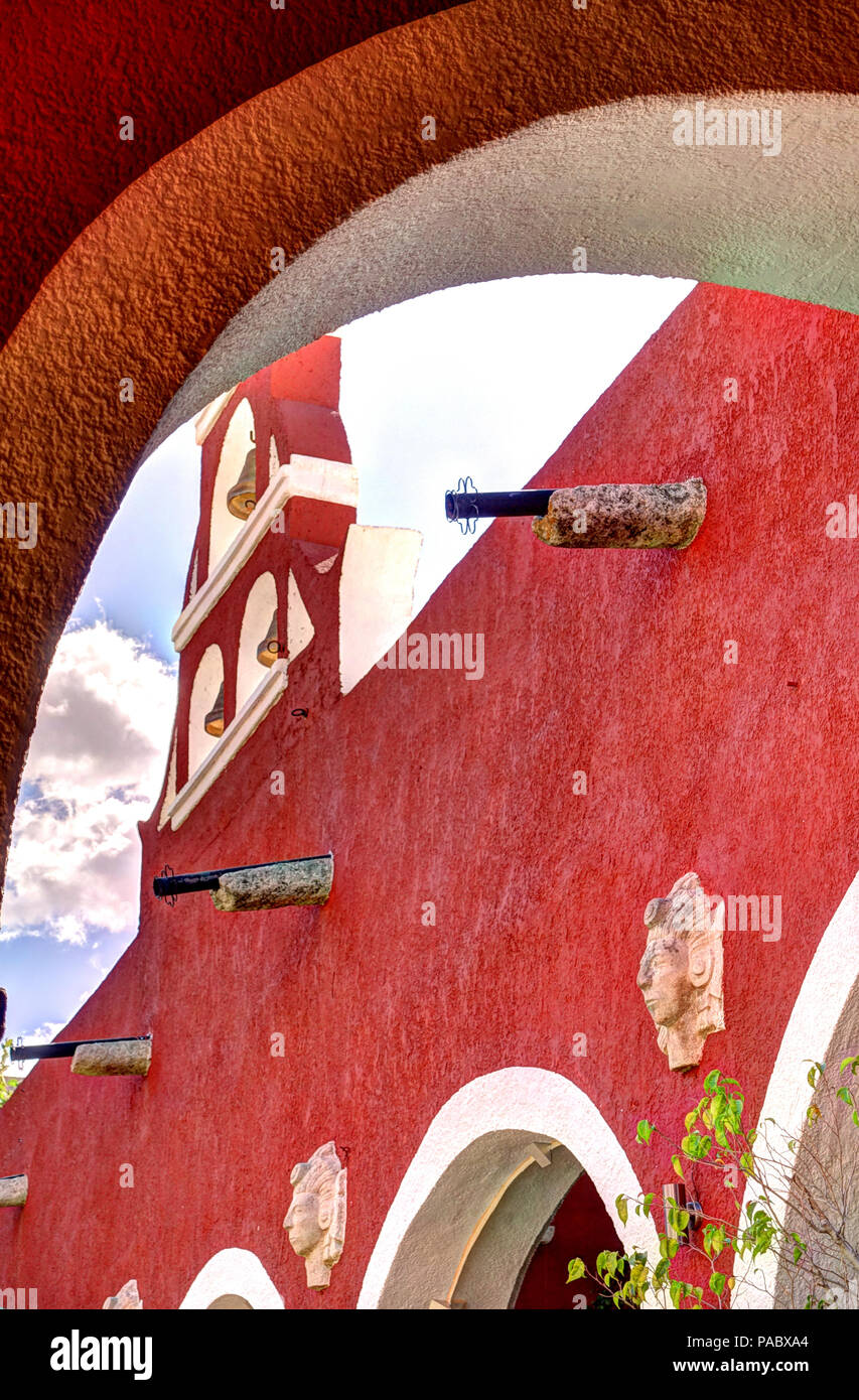 Old town merida mexico hi-res stock photography and images - Alamy