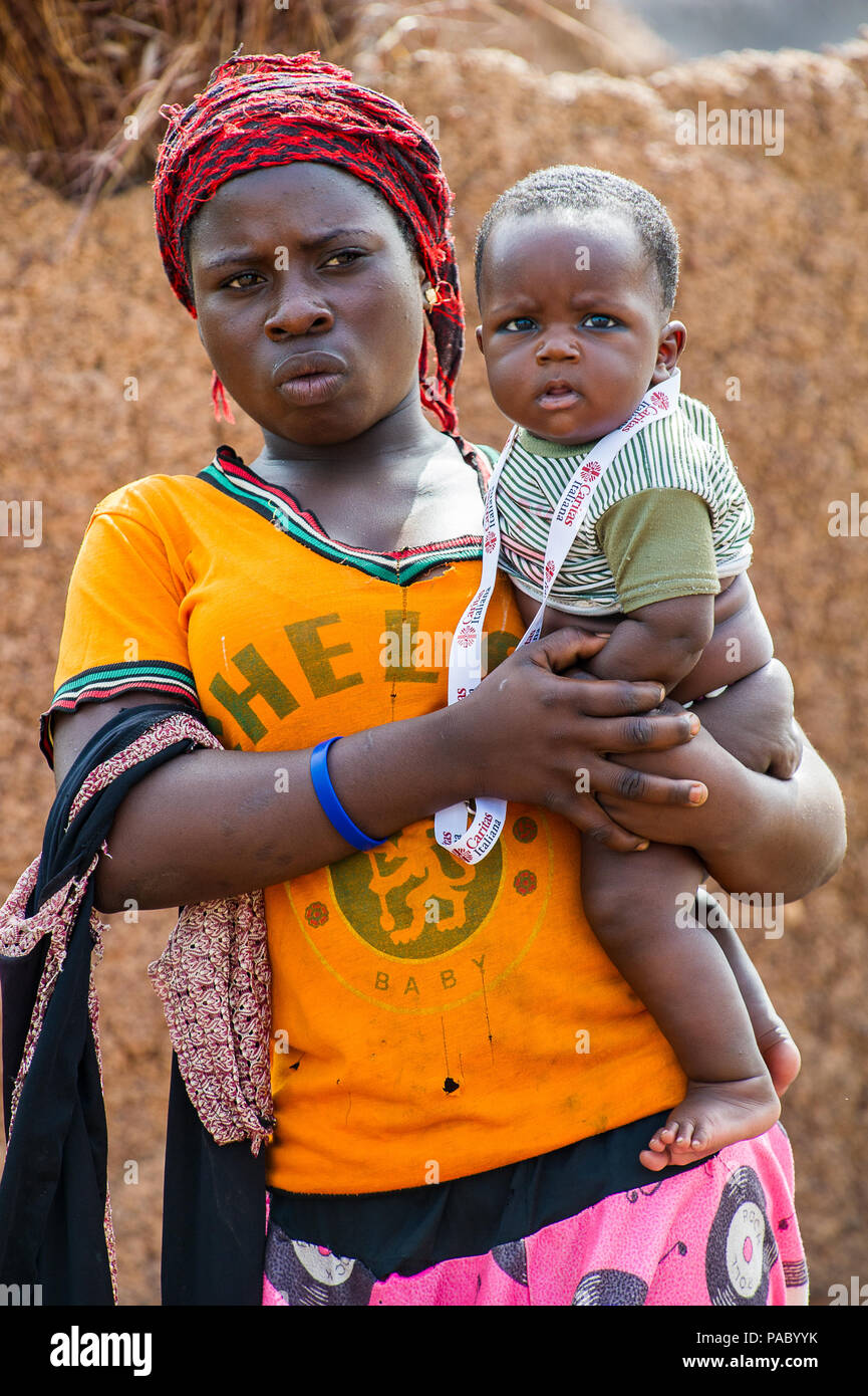 Ghanaian mother and child hi-res stock photography and images - Alamy