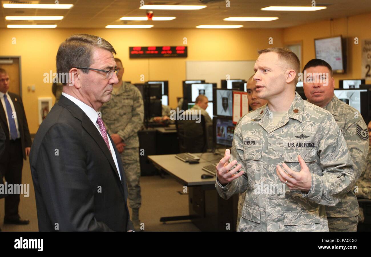 Network warfare squadron hi-res stock photography and images - Alamy