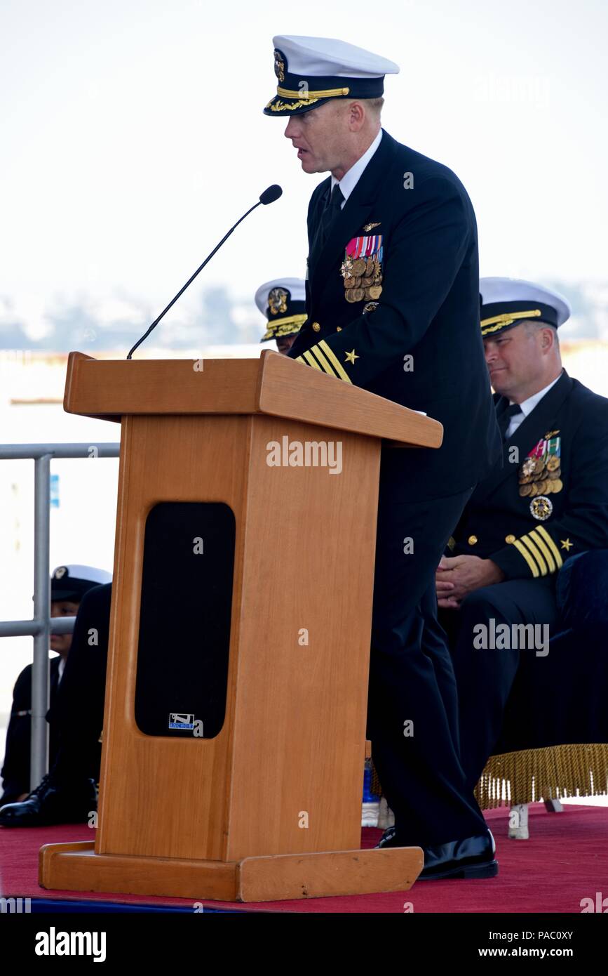 160303-N-WX580-108 CORONADO, Calif. (March 3, 2016) Capt. Ben Reynolds ...