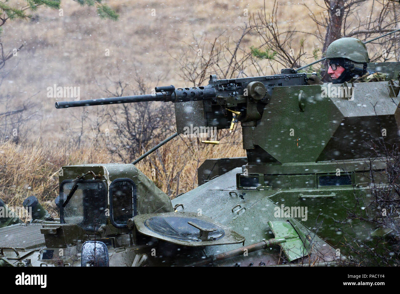 Slovenian army soldiers of 10th Infantry Regiment conduct a live-fire ...