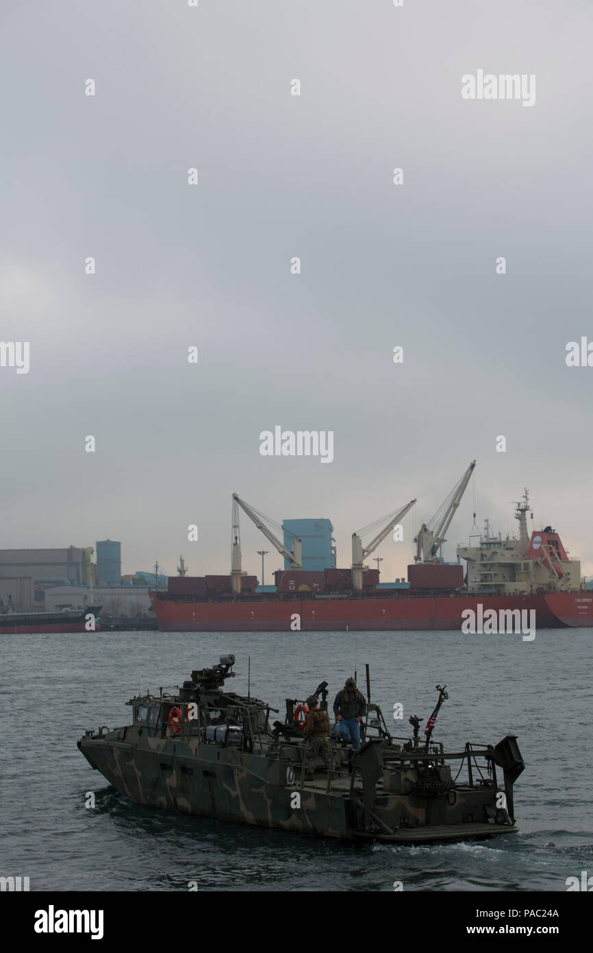 Pohang port hi-res stock photography and images - Alamy