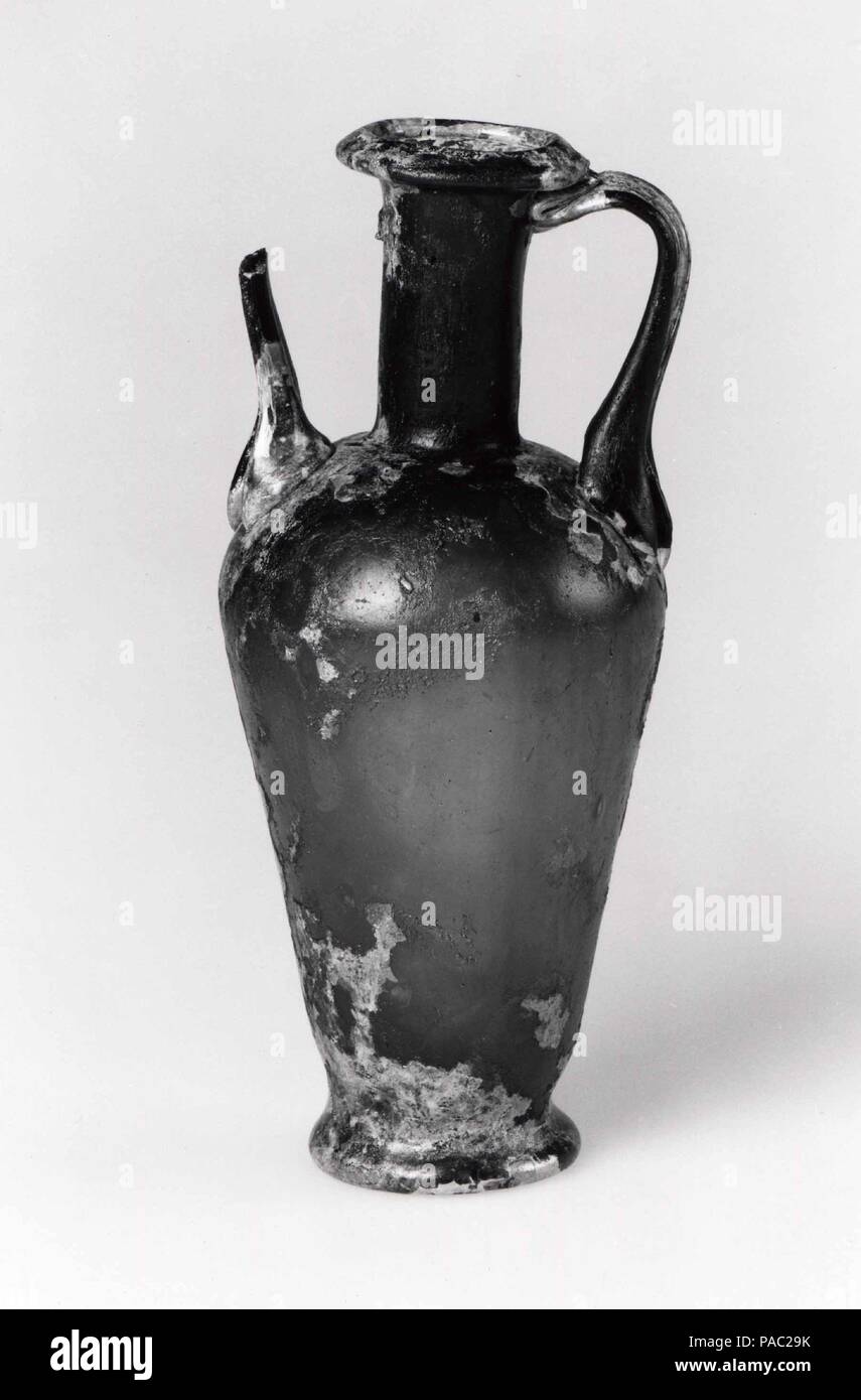 Two handles hi-res stock photography and images - Alamy