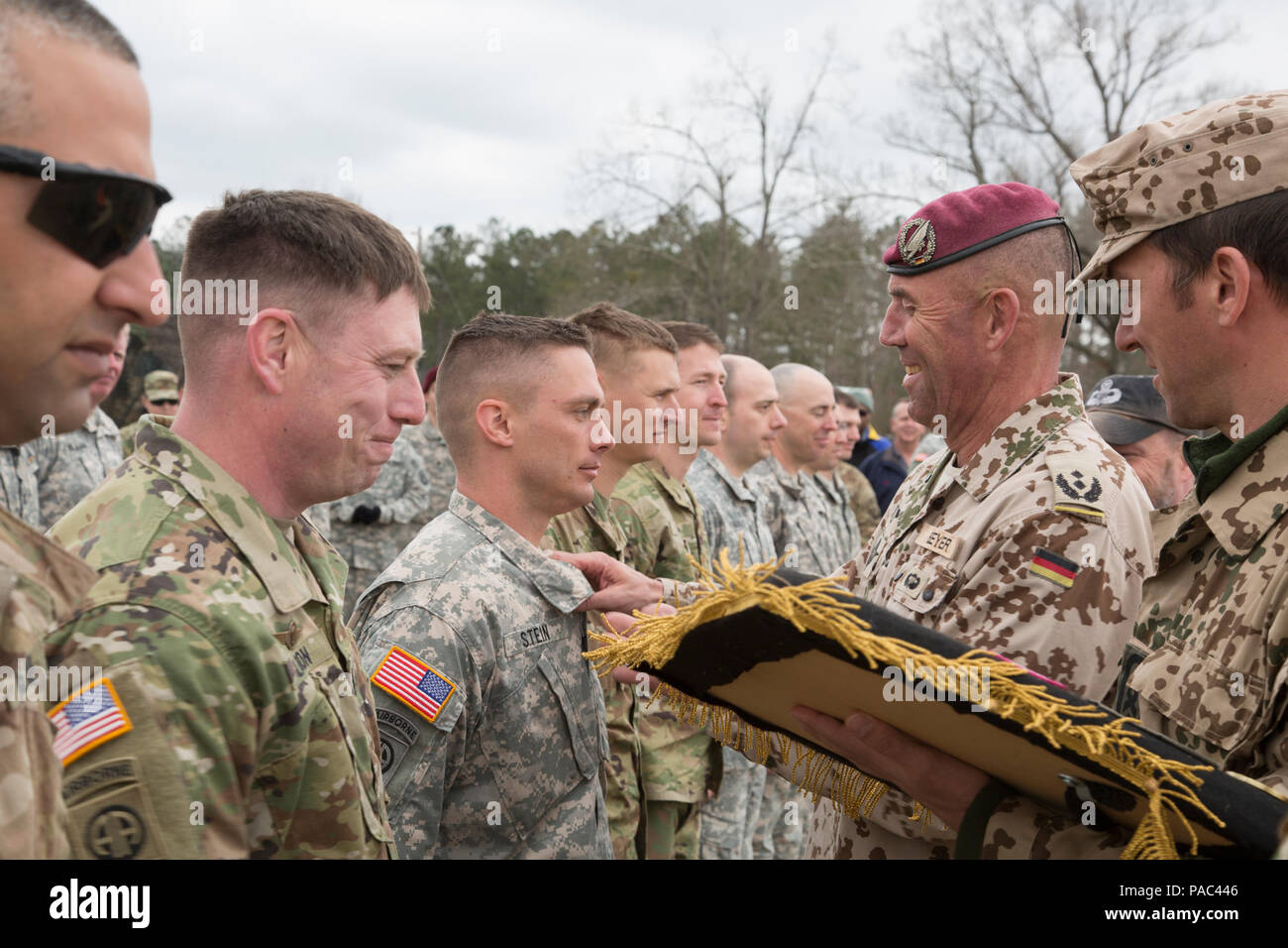 German armed forces paratrooper hi-res stock photography and images - Alamy