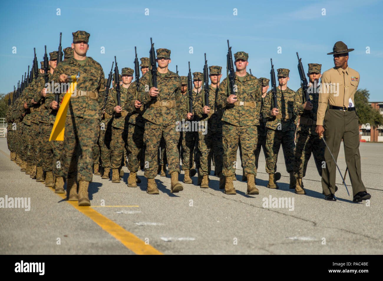 Recruits of Platoon 3037, India Company, 3rd Recruit Training Battalion ...