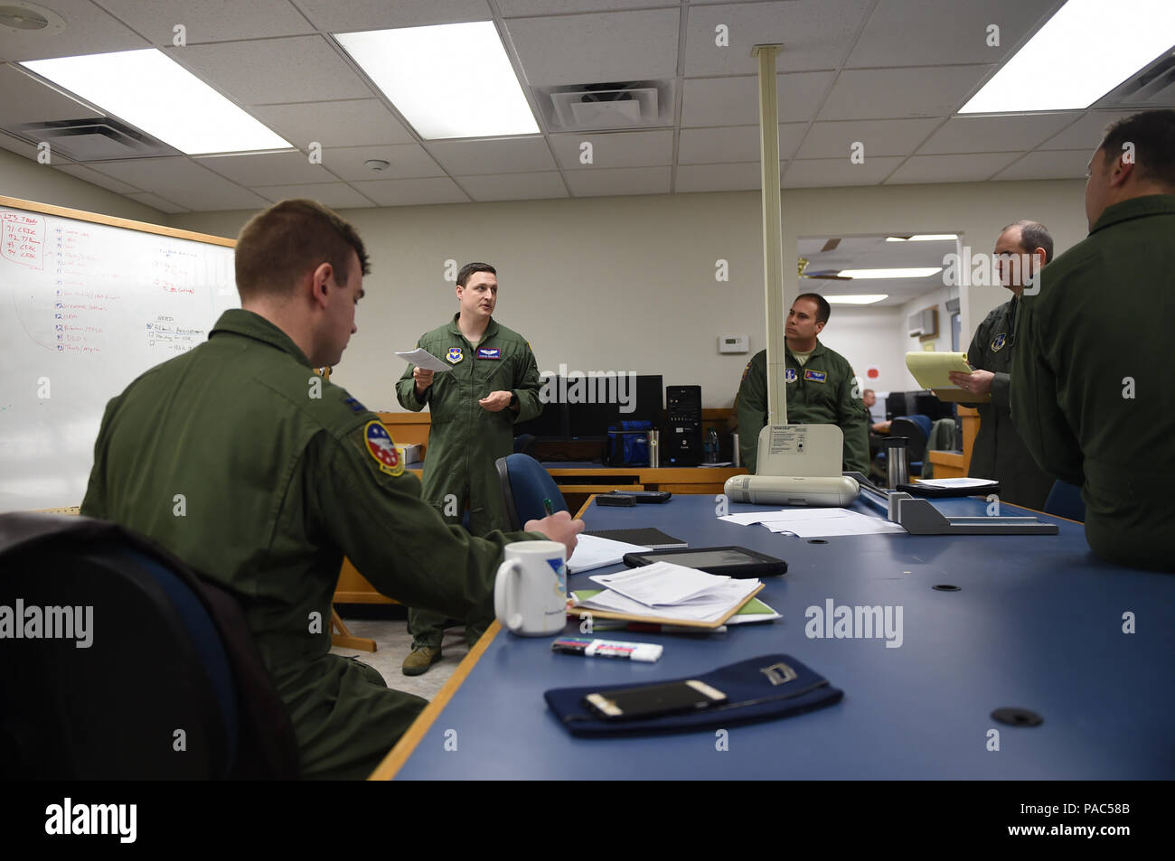 Mission planning room hi-res stock photography and images - Alamy