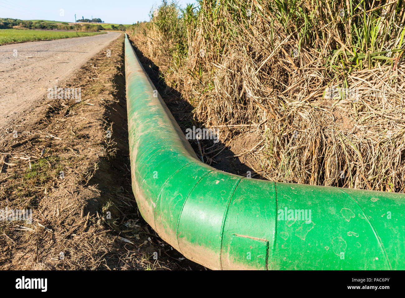 Pipe structures structures hi-res stock photography and images - Alamy