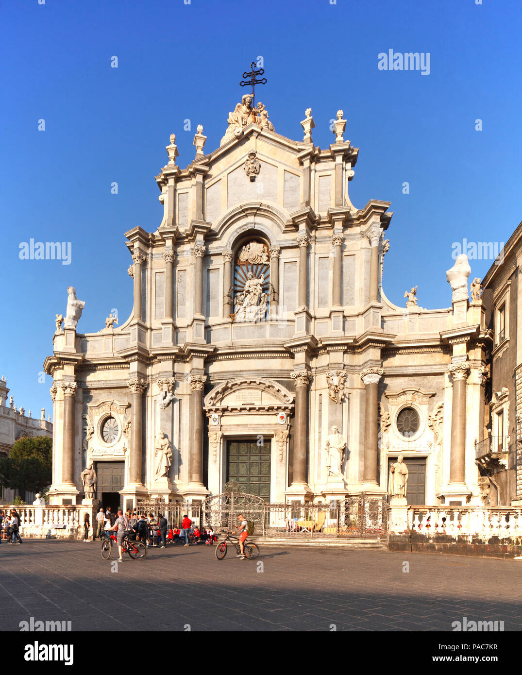 Piazza del Duomo with cathedral Sant'Agata, Catania, Sicily, Italy ...