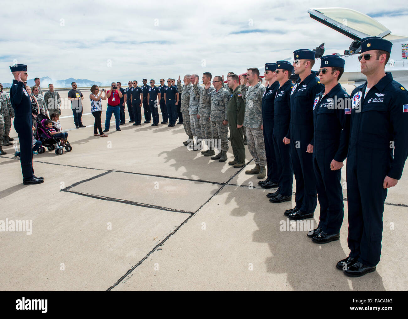 Lt col christopher hammond hi-res stock photography and images - Alamy