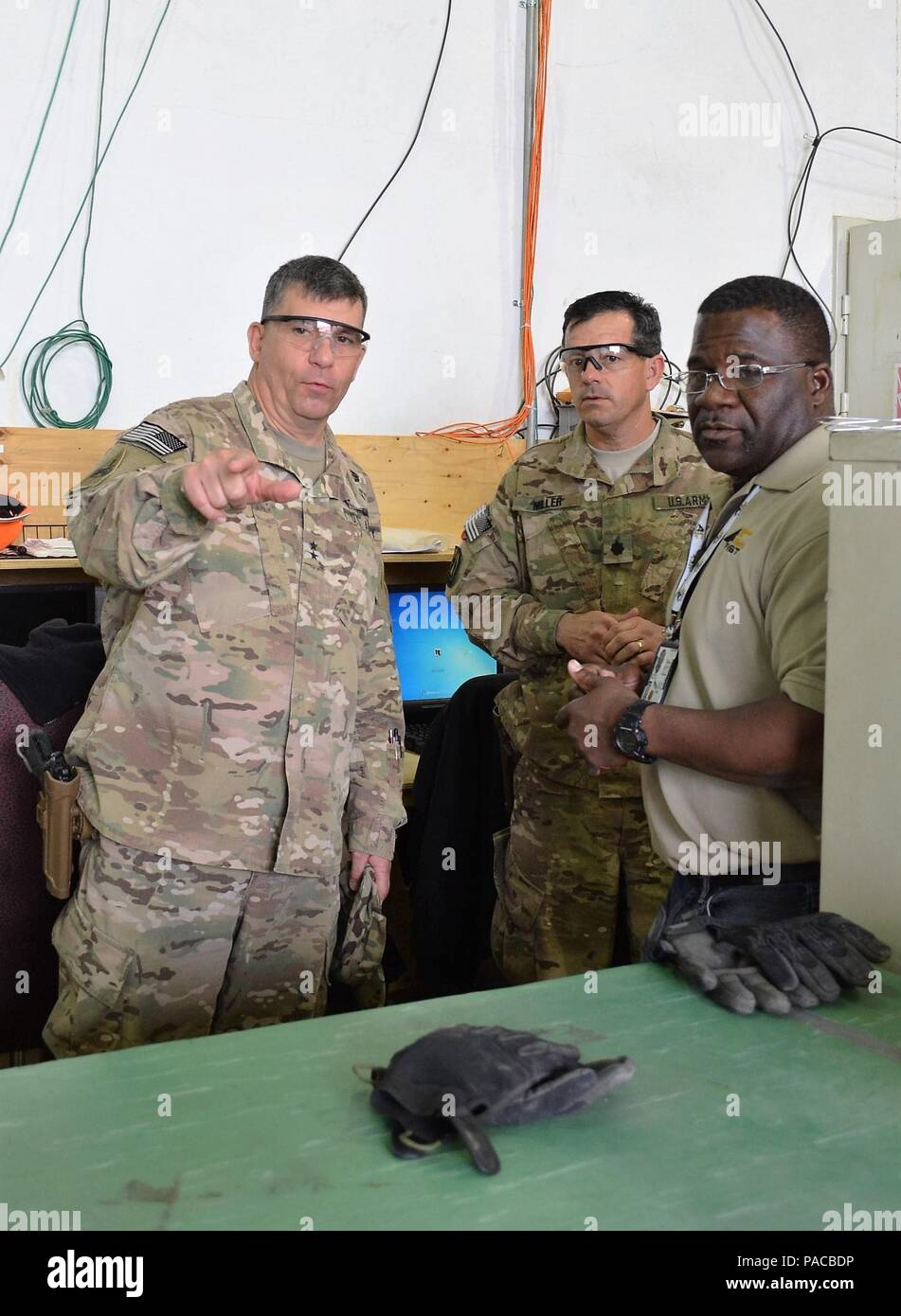 401st army field support battalion hi-res stock photography and images ...