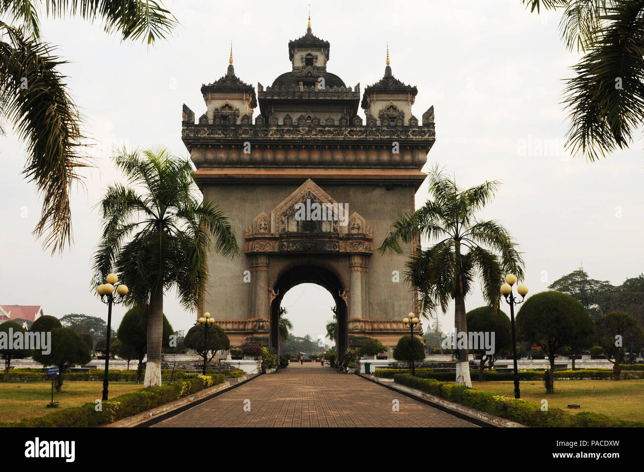 The French "Arc de triomphe" in Laos capital Vientiane Stock Photo - Alamy