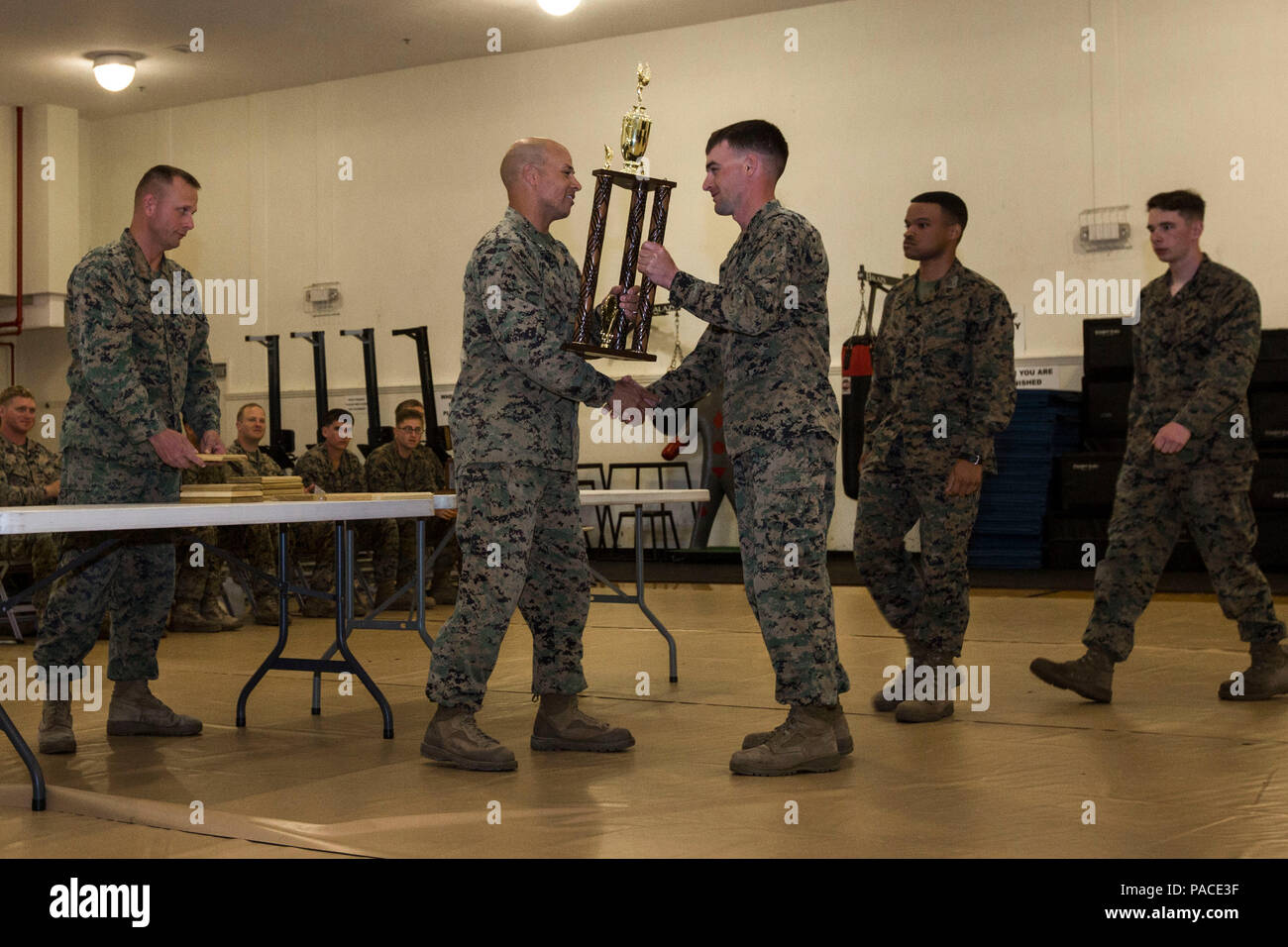 Marine aircraft logistics squadron 26 hi-res stock photography and ...
