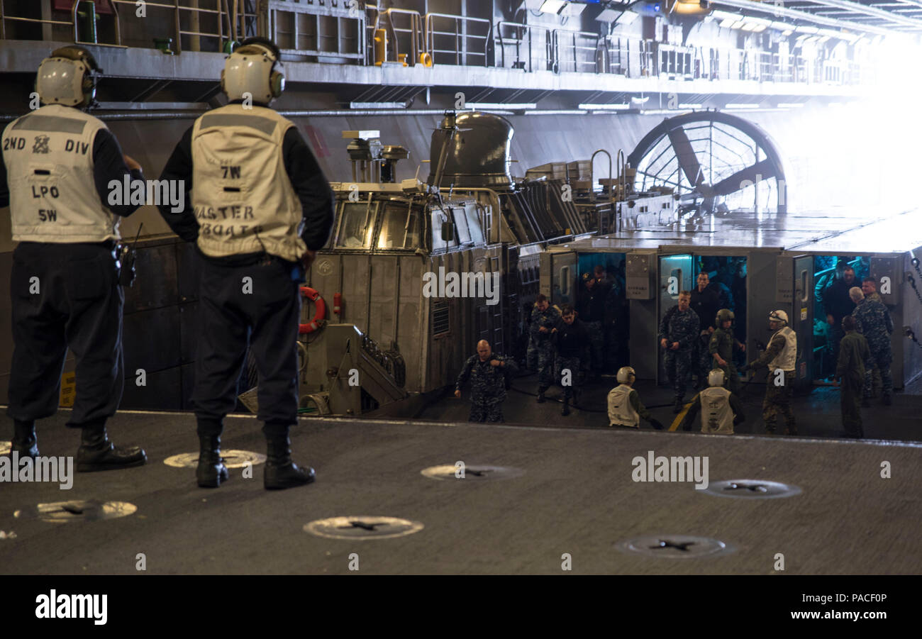 ATLANTIC OCEAN (Mar. 13, 2016) Landing craft air cushions (LCAC ...