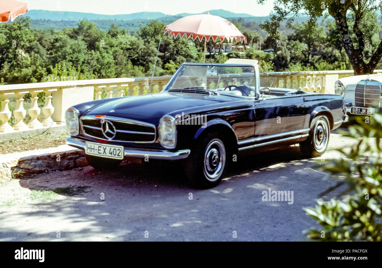 1964 Mercedes-Benz 230SL convertible sports car with German Hamburg ...