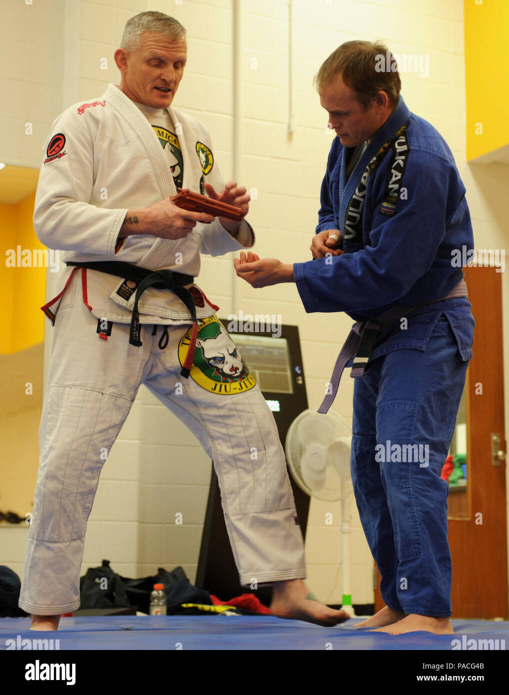 U.S. Army National Guard Sgt. 1st Class Michael Huitema, 109th Regional ...