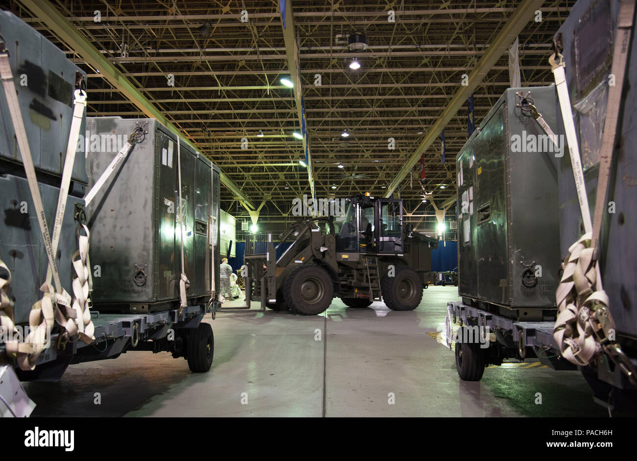 Cargo deployment function hi-res stock photography and images - Alamy