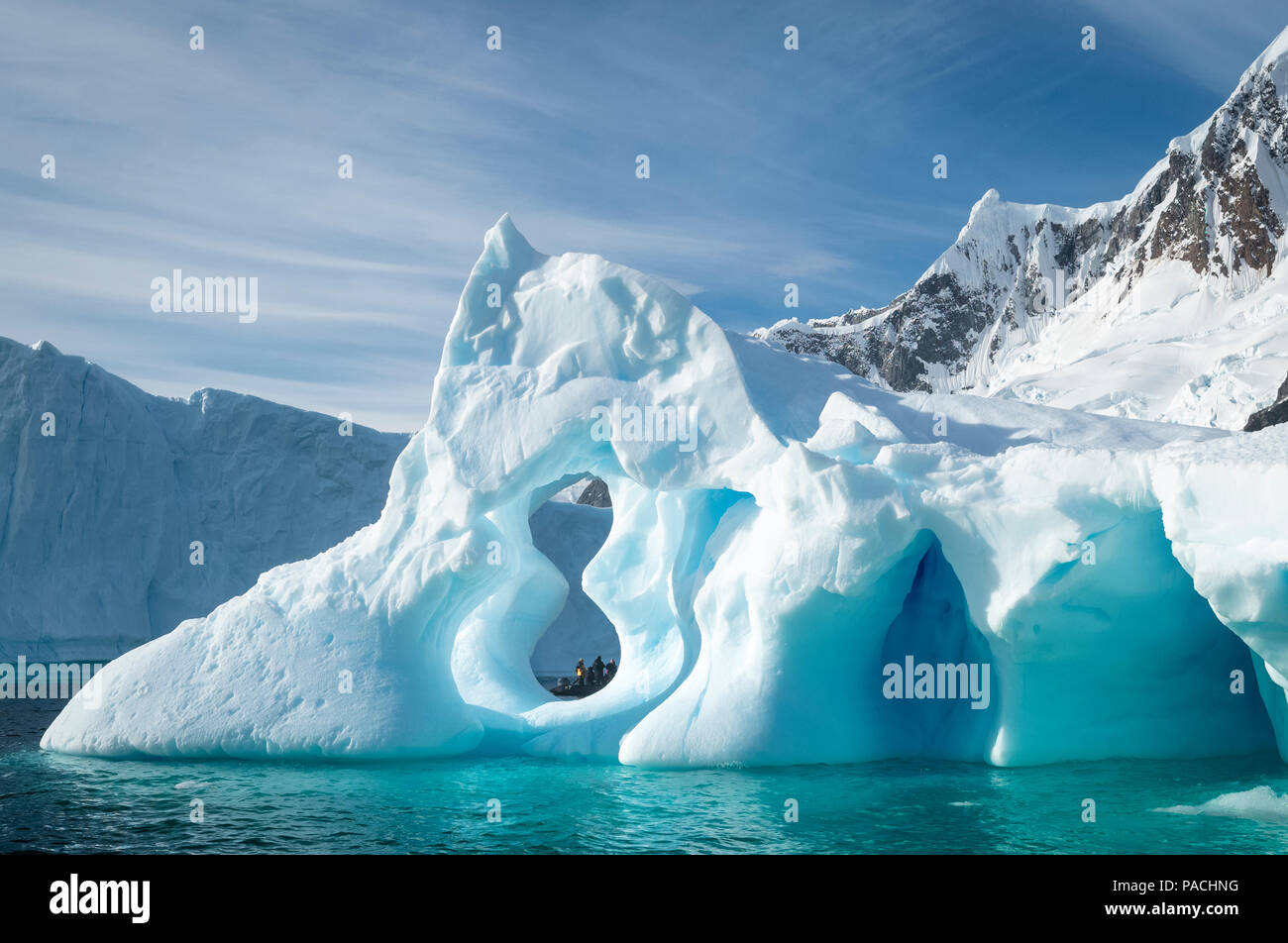 ICEBERG GRAVEYARD PLENEAU ISLAND ANTARCTICA Stock Photo - Alamy