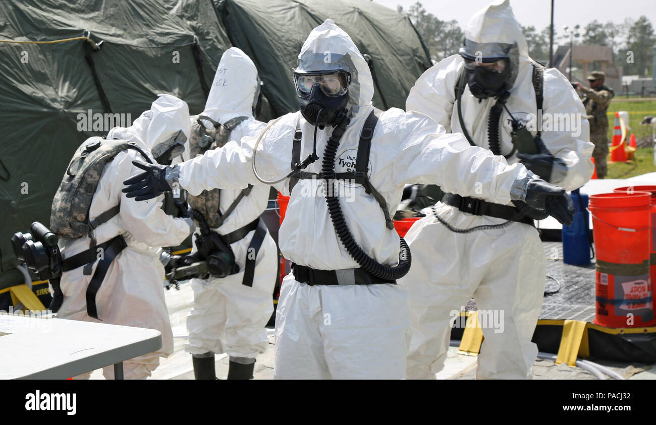 U.S. Soldiers assigned to the 21st Chemical Company, perform ...