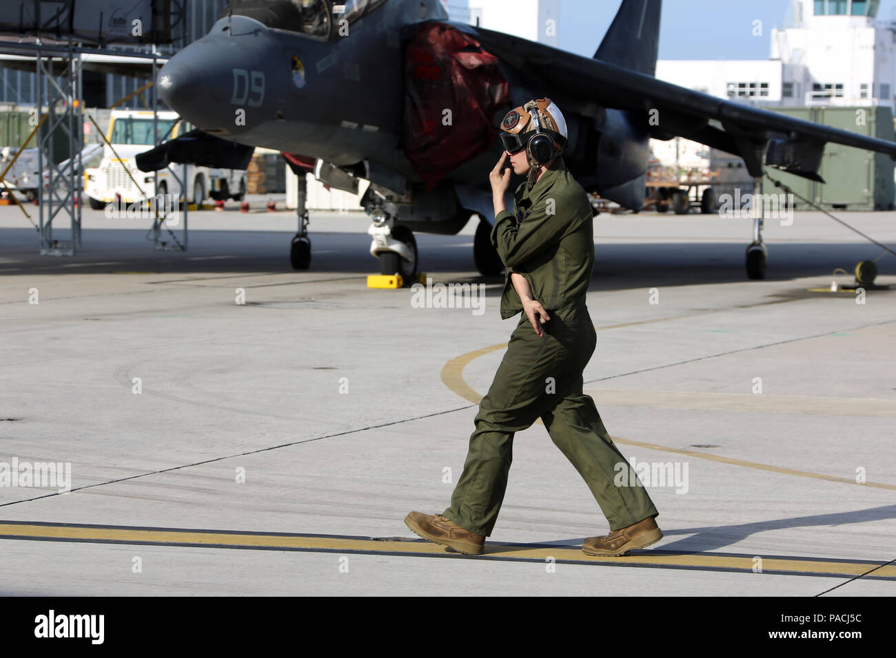 Air wing plane captains hi-res stock photography and images - Alamy
