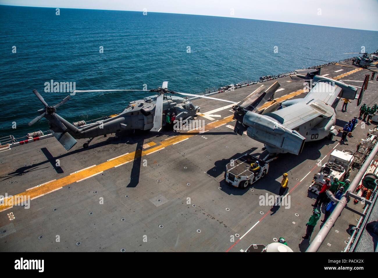 U.S. Marines and Sailors from Marine Medium Tiltrotor Squadron 264 ...