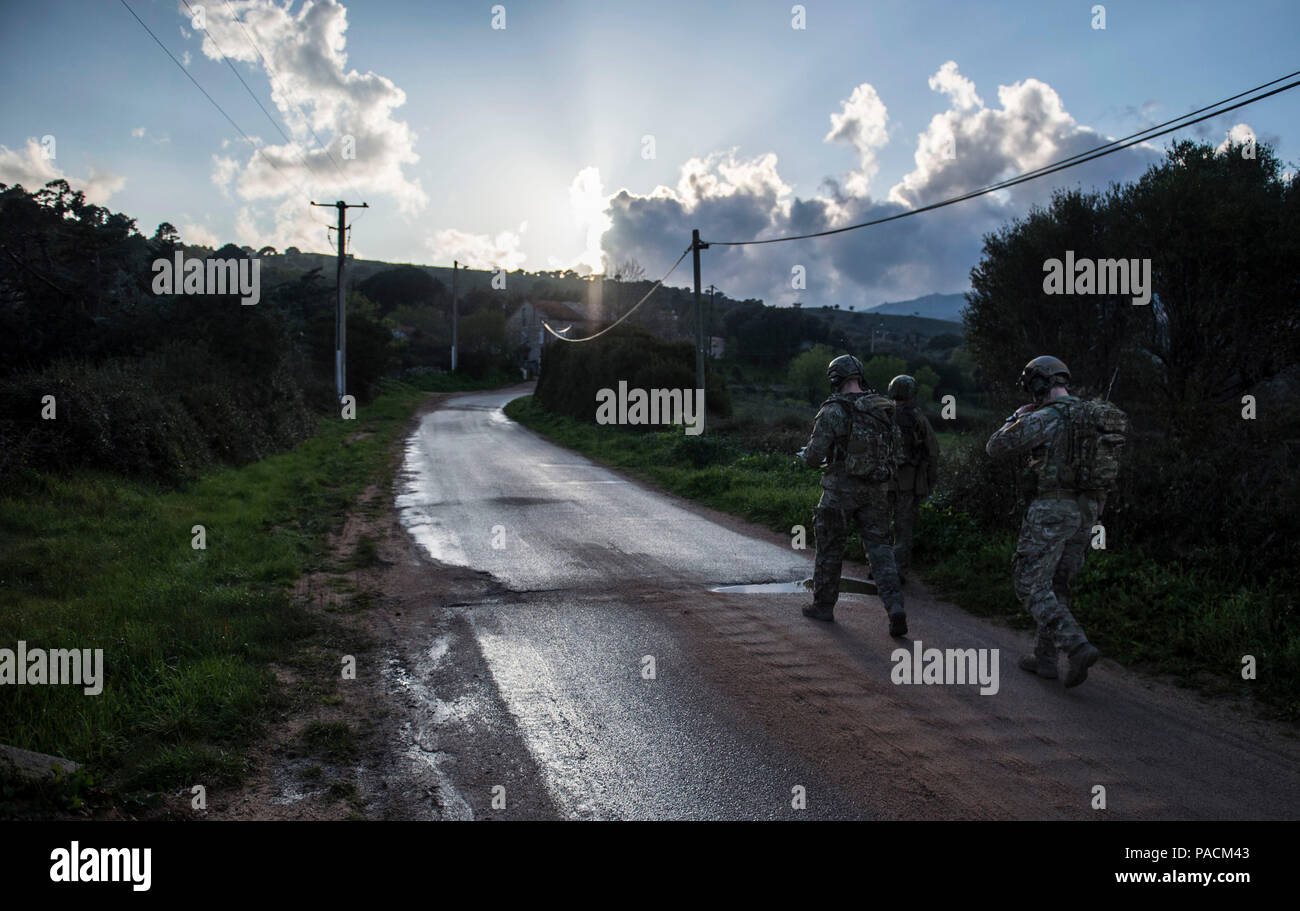 Joint us saudi military exercise hi-res stock photography and images ...