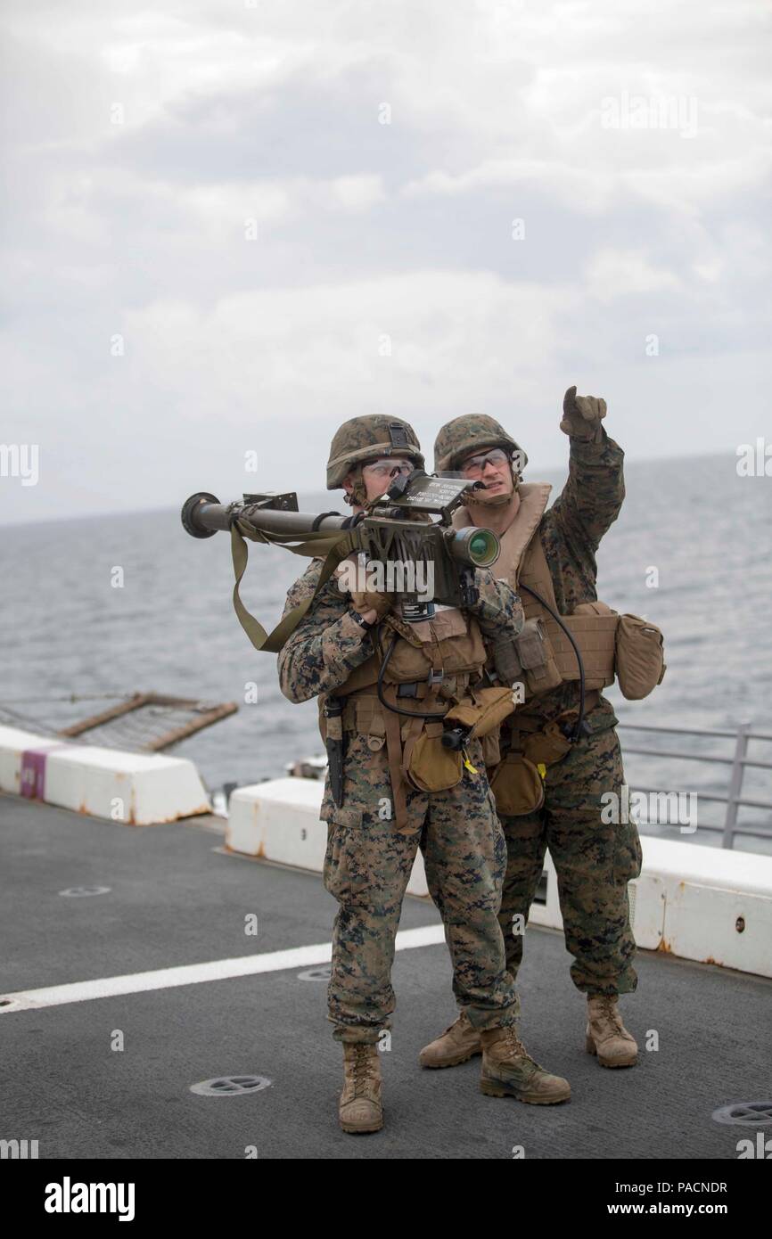 Missile Tracking High Resolution Stock Photography and Images - Alamy