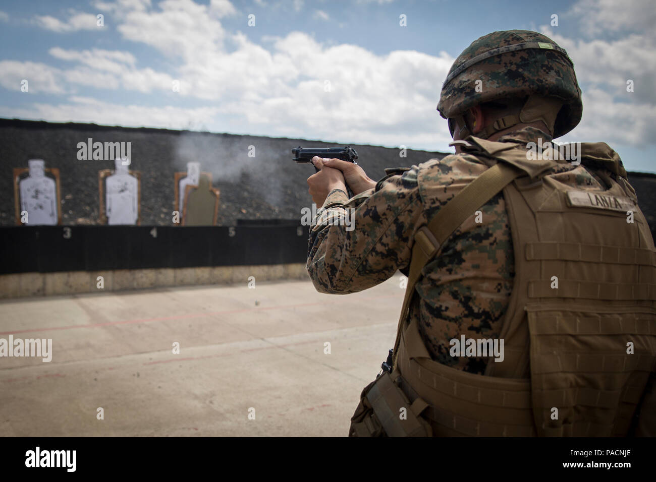 Pacific combat shooting match hi-res stock photography and images - Alamy