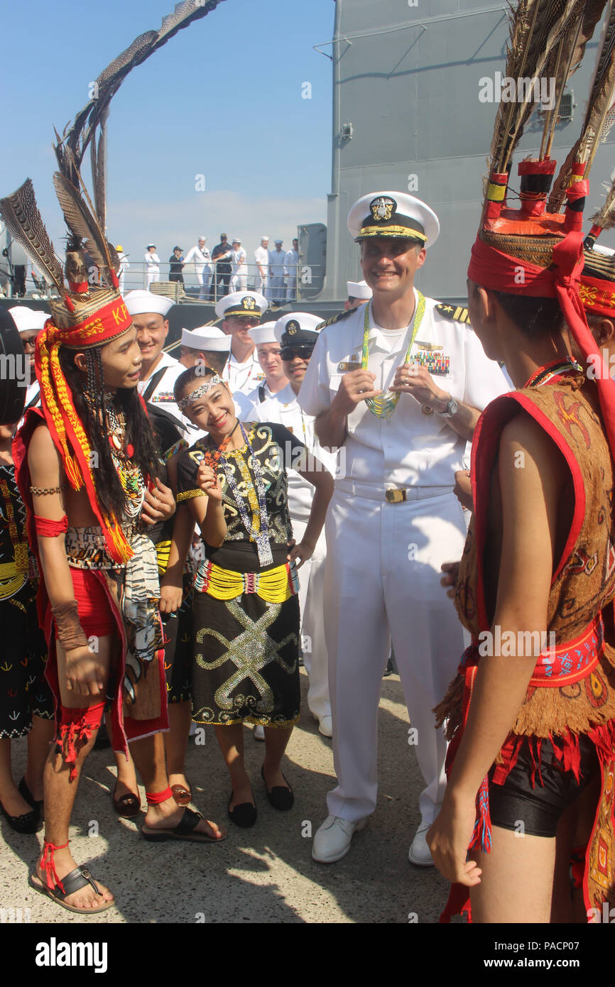 160316-N-ZZ999-019 SEPANGAR NAVAL BASE (March 16, 2016) USS ...
