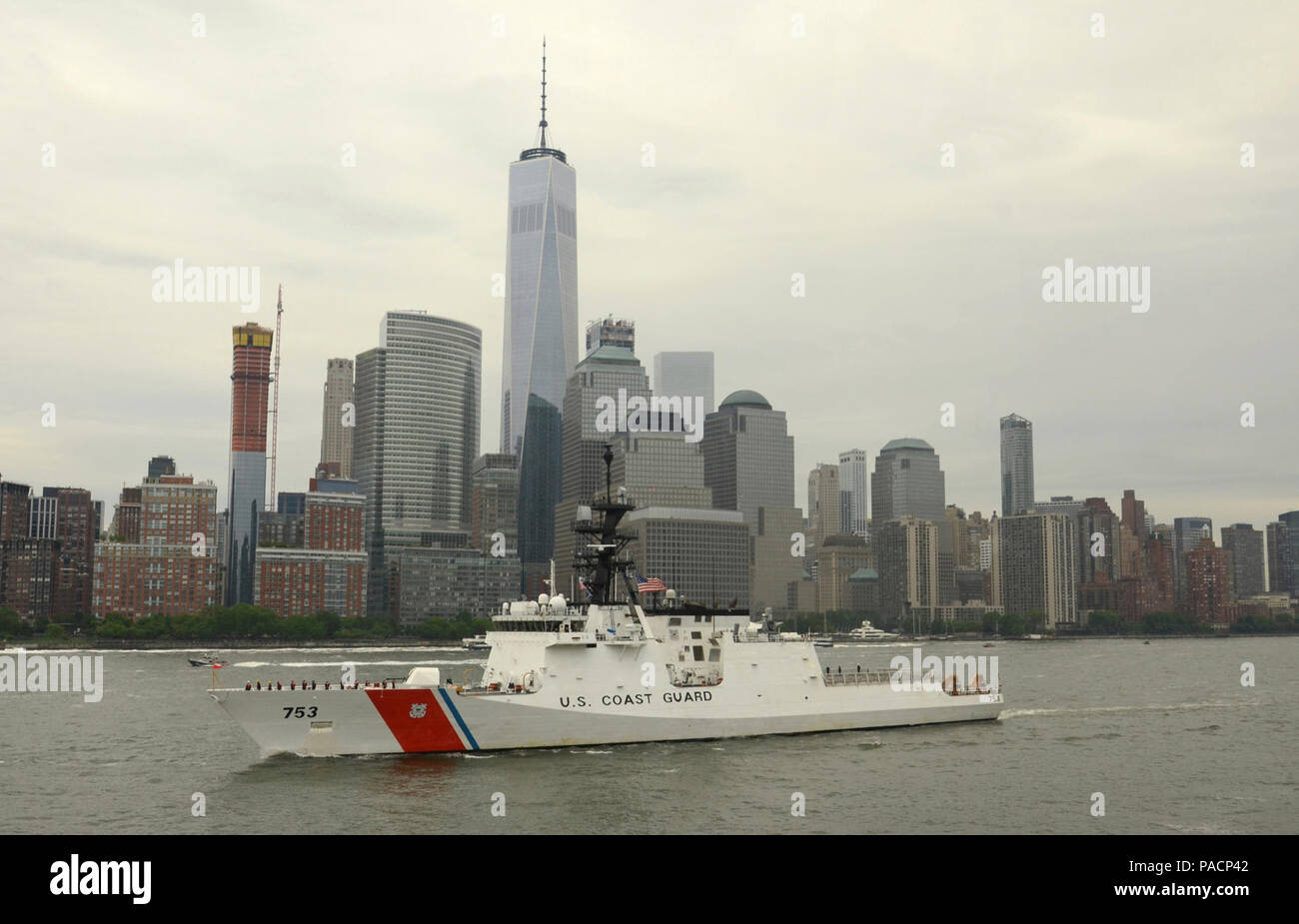 NEW YORK (May 24, 2017) The Legend-class cutter USCGC Hamilton (WMSL ...