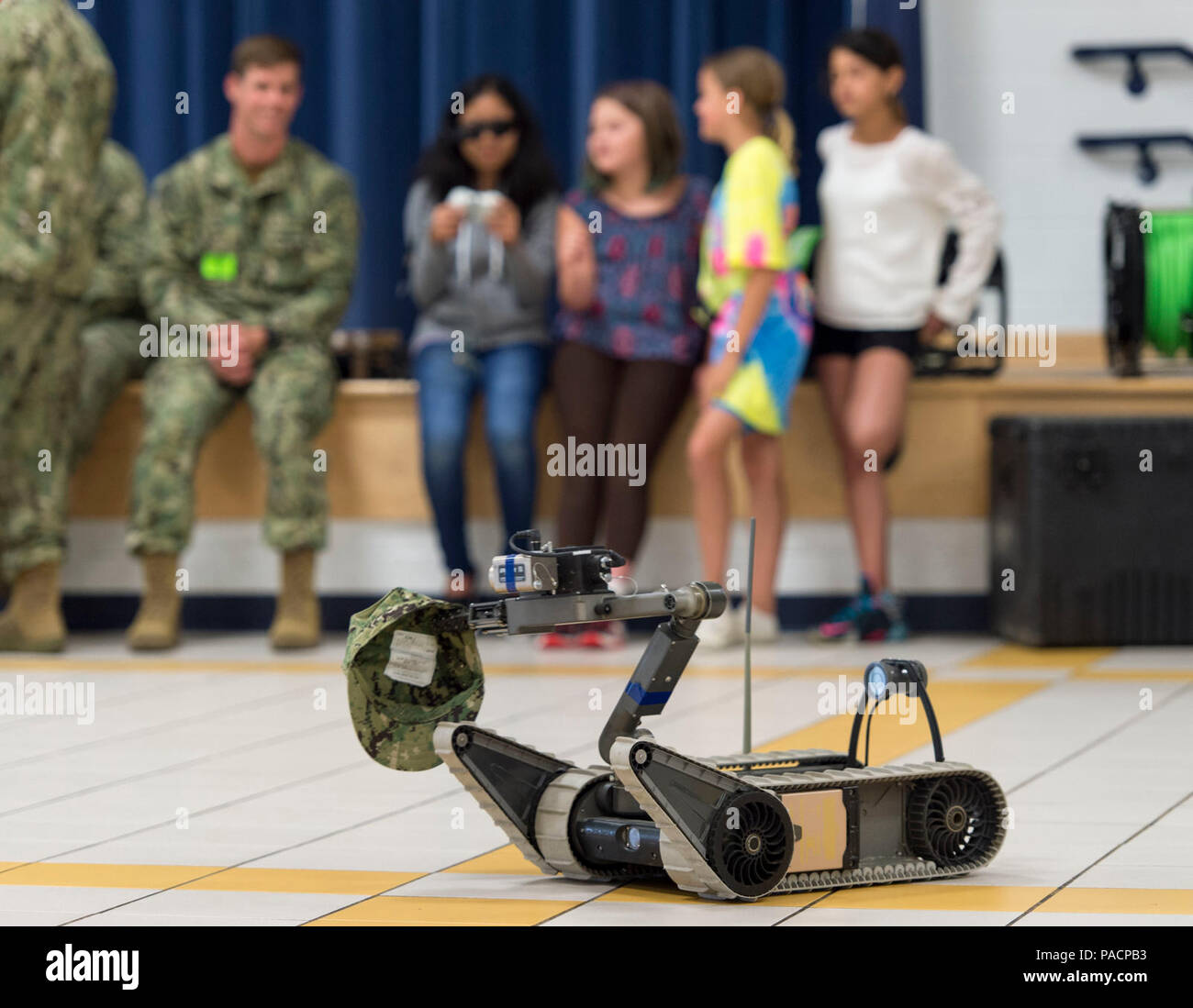 VIRGINIA BEACH, Va. (June 12, 2017) An Explosive Ordnance Disposal ...